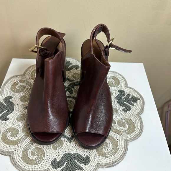Tommy Hilfiger | Shoes | Rediscovered Brown Sling Back Open Toed Tommy ...